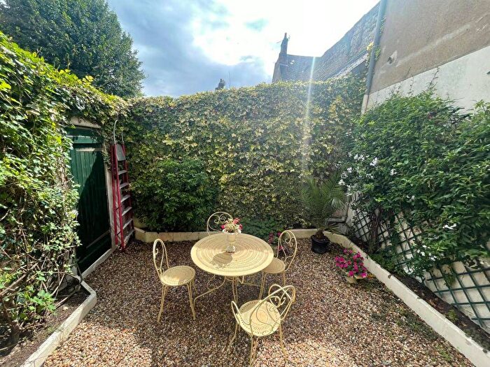 Carmes Sud, Orléans : Appartement 2 pièces à louer