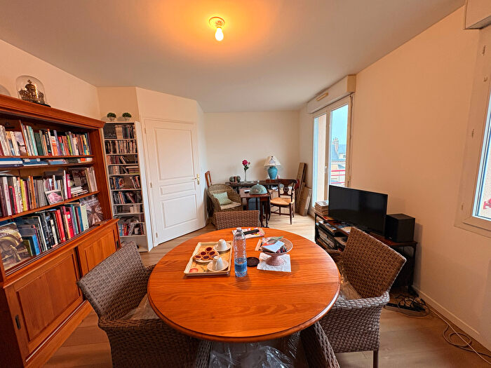 Appartement à louer - Chartres, Hôtel Dieu, Grand Faubourg - 2 pièces - 1 chambre