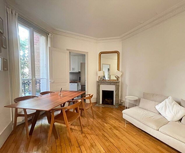 Appartement 3 pièces à Dupleix-Motte Picquet, Paris ème arrondissement, à louer