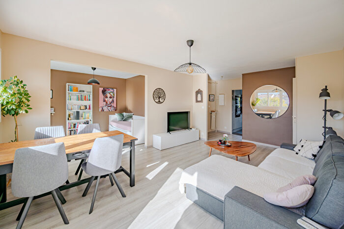 Appartement à vendre - Hyères, Maurels - 4 pièces - 2 chambres