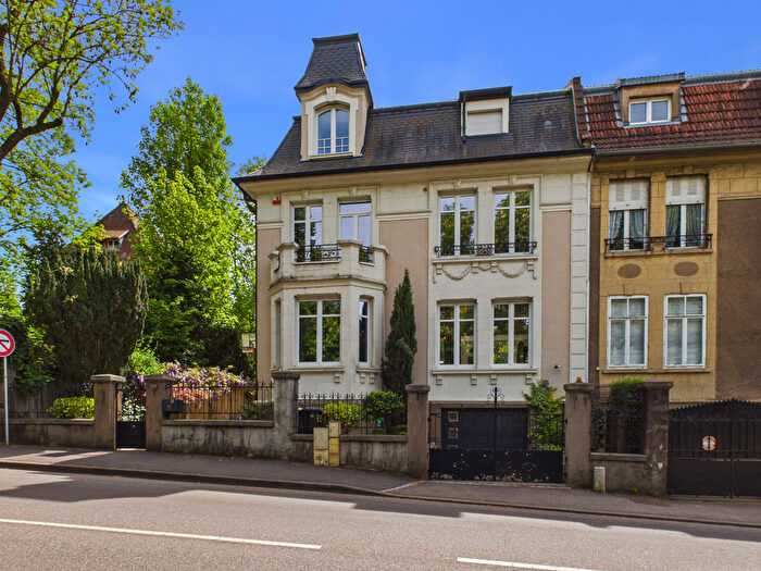 Maison 10 pièces à Montigny-lès-Metz, Centre-ville, Botanique, à vendre