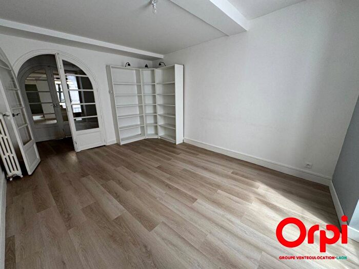 Appartement à louer - Plateau, Laon - 4 pièces - 3 chambres