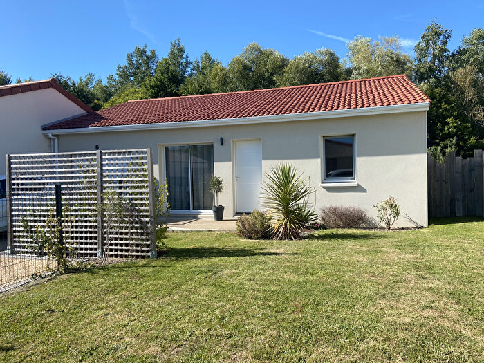 Maison 4 pièces à Villedieu-la-Blouère, à vendre