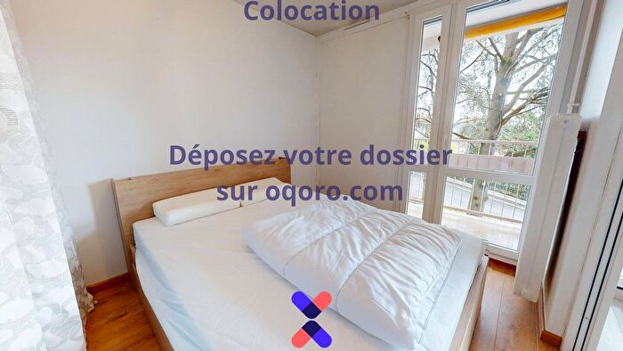 Appartement à louer - Celestins Merlo, Oullins-Pierre-Bénite - 6 pièces - 5 chambres