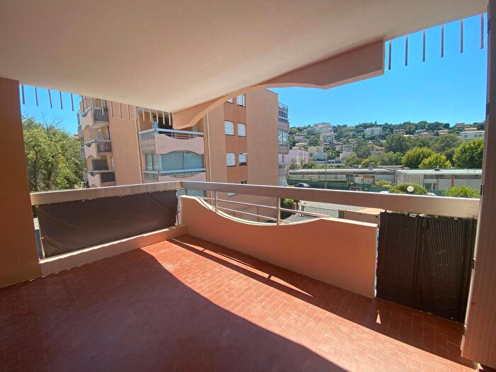 Appartement 3 pièces à louer - Saint-Raphaël, Les Arênes