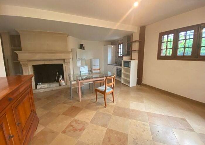 Appartement à louer - Collegiale, Mantes-la-Jolie - 2 pièces - 1 chambre