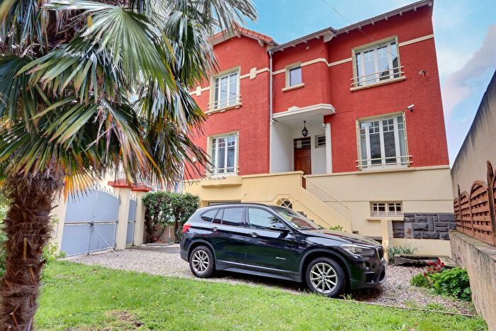 Maison à vendre - Clermont-Ferrand, Vallières, Sallins, Poncillon - 7 pièces - 5 chambres