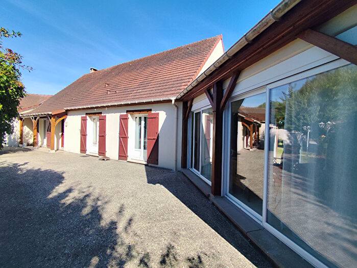 Souancé-au-Perche : Maison 7 pièces à vendre