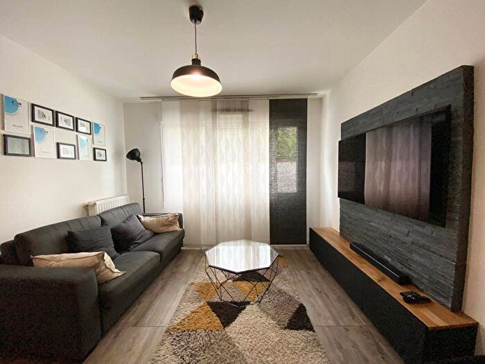 Appartement à louer - Hôtel de Ville-Bel Air, Franconville - 2 pièces - 1 chambre