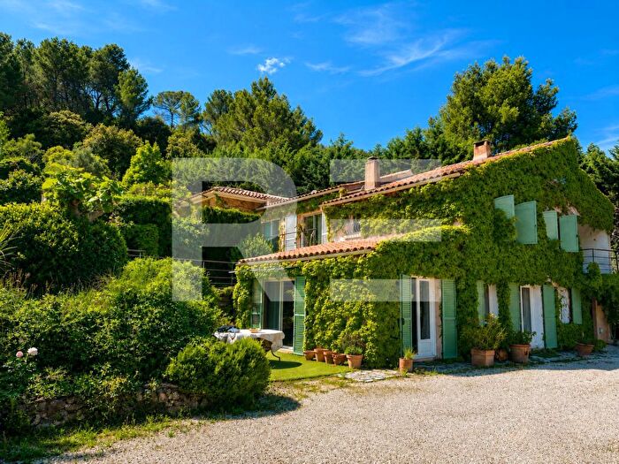 Maison 7 pièces à vendre à Auriol