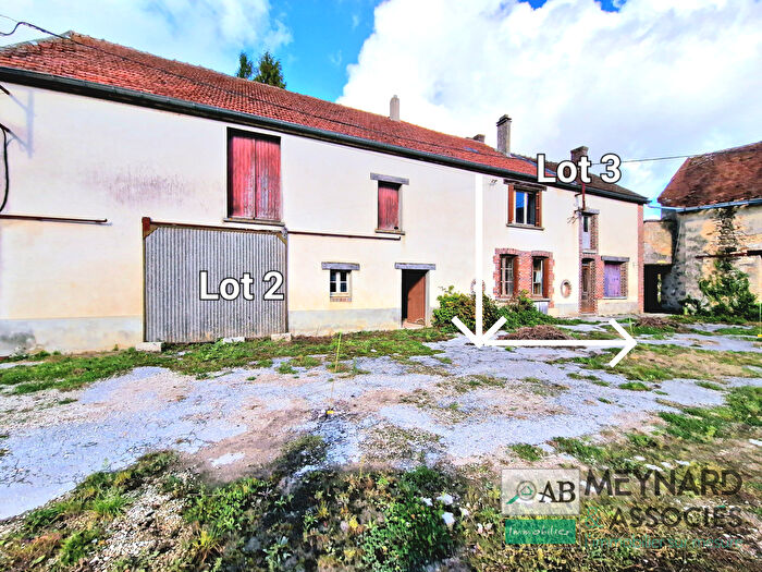 Maison à vendre - Provins, ZUP - 5 pièces - 3 chambres