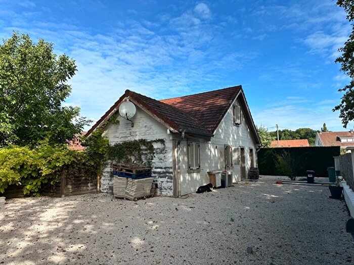 Maison à vendre - Beaune, Camp Américain, Porte de Beaune - 4 pièces - 3 chambres
