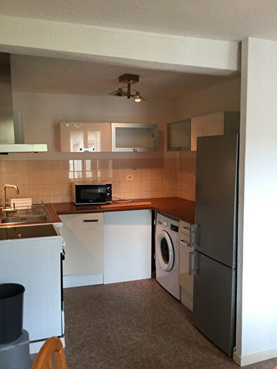 Appartement à louer - Aurillac, Centre-ville - 4 pièces - 3 chambres