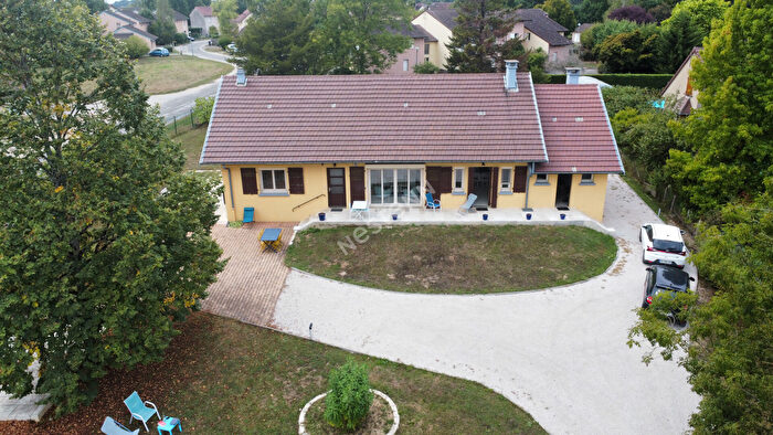 Maison à vendre - Louhans - 5 pièces - 3 chambres