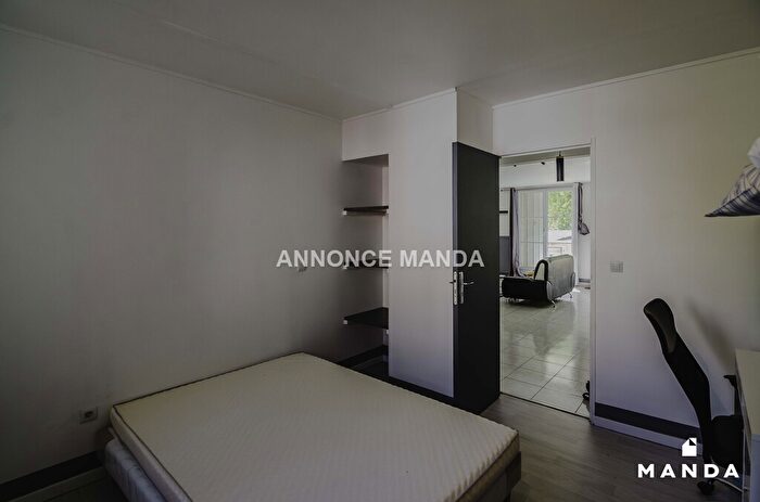 Appartement 4 pièces à louer - Cergy, Axe Majeur, Horloge