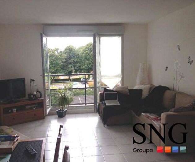 Appartement à louer - Nord, Saint-Pol-sur-Ternoise - 2 pièces - 1 chambre