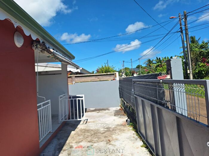 Appartement à vendre - Le Lamentin - 3 pièces - 1 chambre