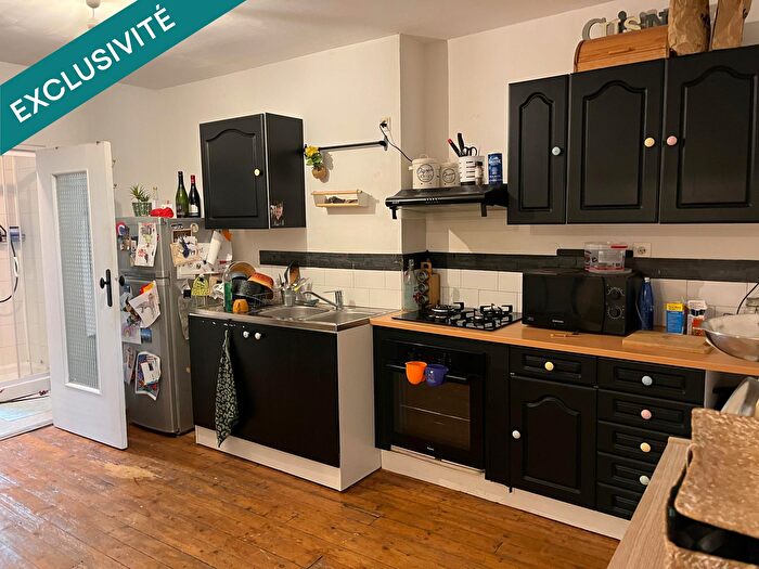 Appartement à vendre - Lons-le-Saunier, Centre-ville - 3 pièces - 2 chambres