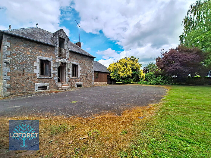 Maison 4 pièces à vendre à Villamée