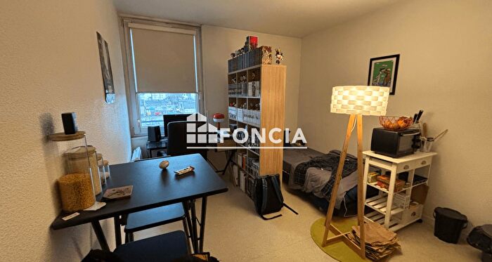 Appartement à vendre - Quartiers Centre, Saint-Hélier, Gare - 1 pièce