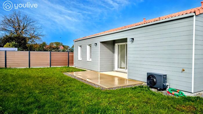 Maison à vendre - Froidfond - 4 pièces - 3 chambres