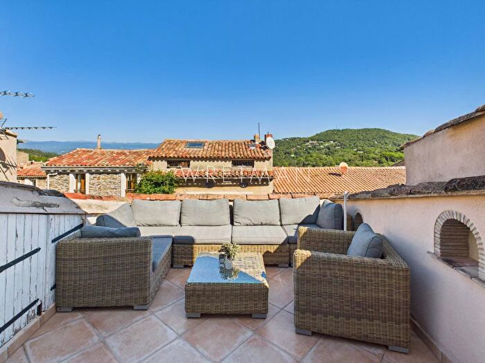 Maison à vendre - La Garde-Freinet - 10 pièces - 6 chambres