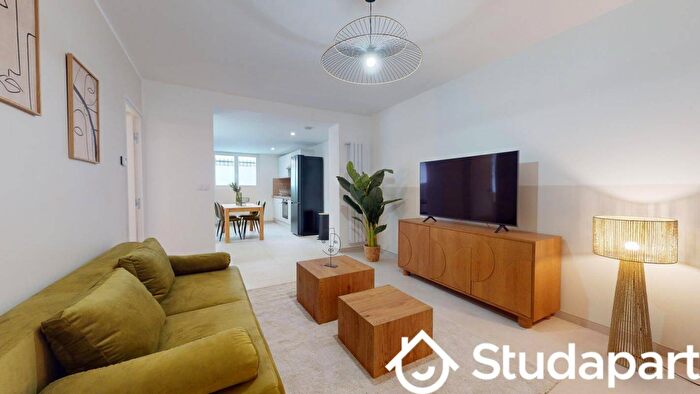 Moulins, Lille : Appartement 1 pièce à louer