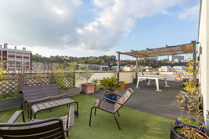 Appartement à vendre - Lyon e , Vaise, Rochecardon - 5 pièces - 4 chambres