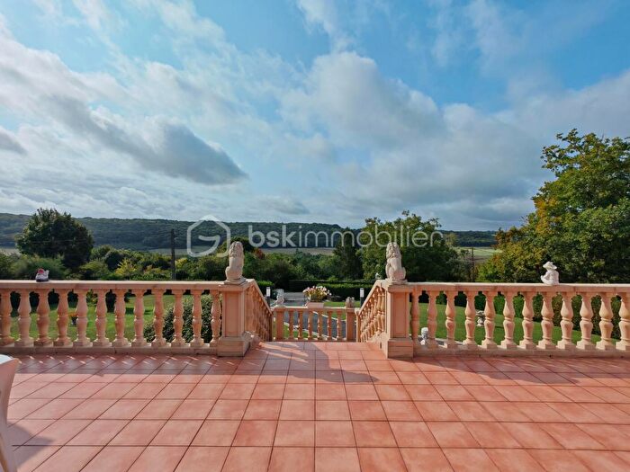 Maison à vendre - Villeneuve-sur-Bellot - 8 pièces - 5 chambres