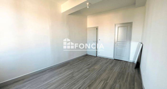 Appartement 3 pièces à louer - Le Centre-Centre Ville, Roanne