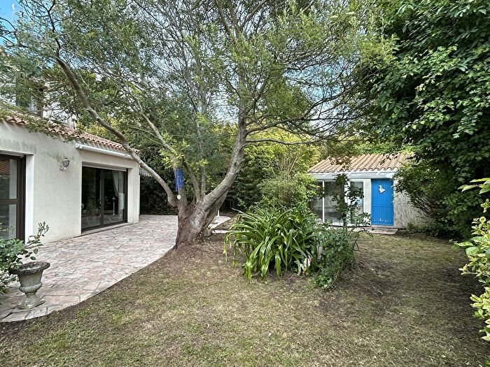 Maison à vendre - Saint-Jean-de-Monts, Centre-ville, Vasais - 5 pièces - 3 chambres