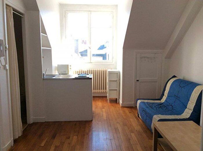Appartement 1 pièce à louer à Cathédrale, Tours