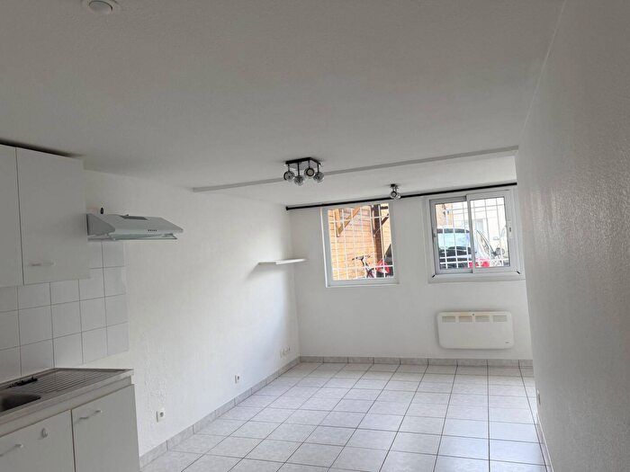 La Roche-Chalais : Appartement 2 pièces à louer