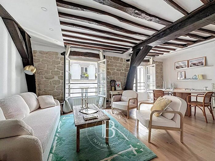 Appartement à louer - Monnaie, Paris ème arrondissement - 2 pièces - 1 chambre