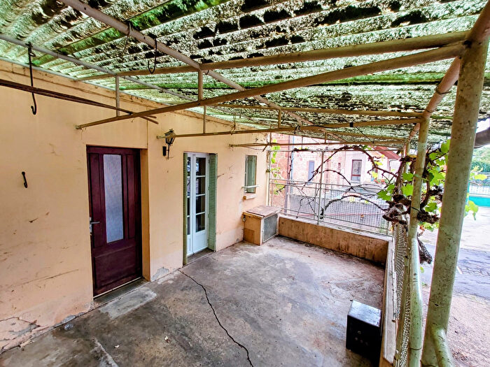 Maison à vendre - Lassouts - 5 pièces - 4 chambres