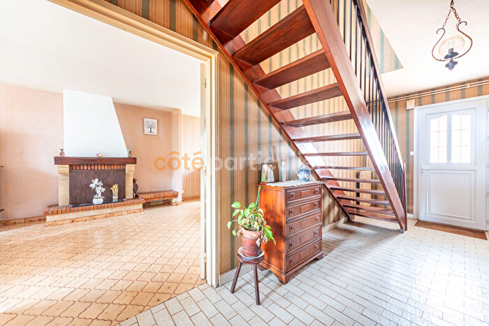 Maison à vendre - Le Poiré-sur-Vie - 6 pièces - 4 chambres