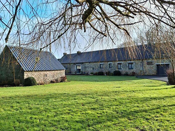 Maison à vendre - Plouray - 6 pièces - 4 chambres