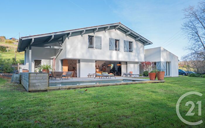 Maison à vendre - Bassussarry - 7 pièces - 5 chambres