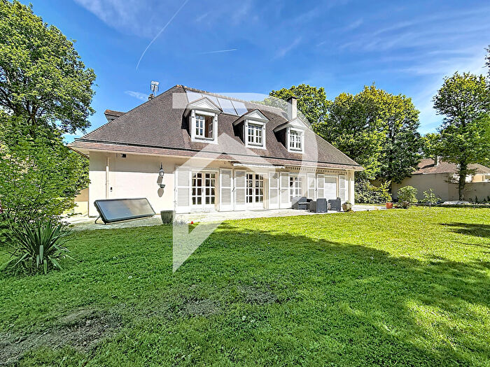Maison à vendre - Vernouillet - 8 pièces - 5 chambres