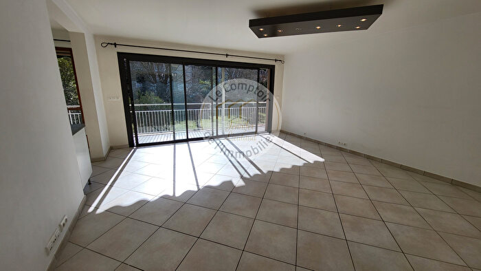 Appartement à louer - Marseille e , Le Redon - 4 pièces - 4 chambres