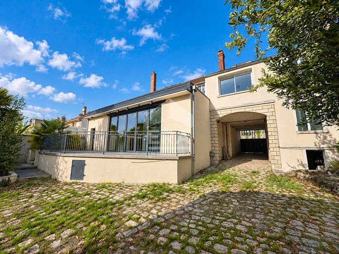 Maison 12 pièces à louer - Luzarches