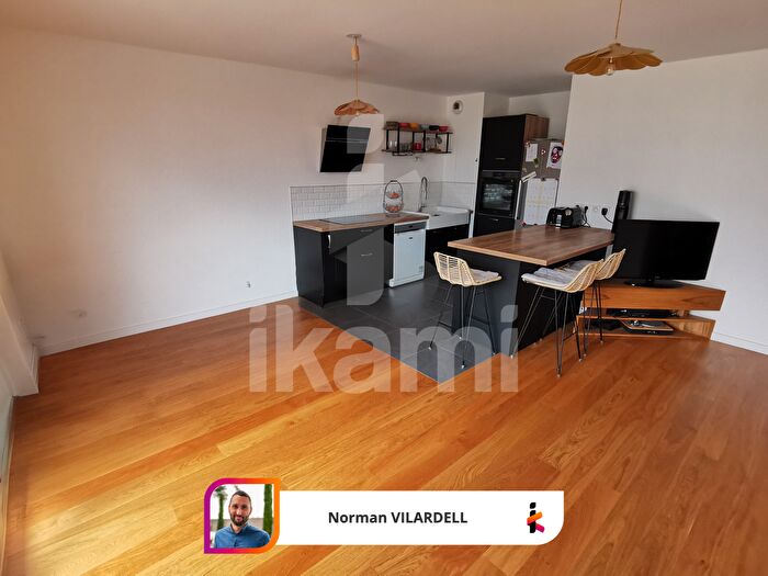 Appartement à vendre - Fontanil-Cornillon - 3 pièces - 2 chambres