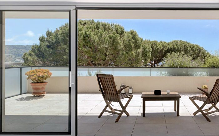 Appartement à vendre - Aix-en-Provence, Jas de Bouffan - 4 pièces - 3 chambres