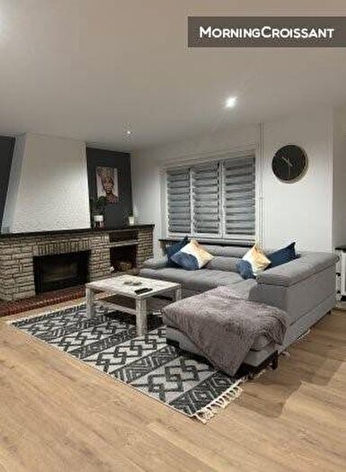 Appartement à louer - Friches, Montigny-lès-Metz - 8 pièces - 4 chambres