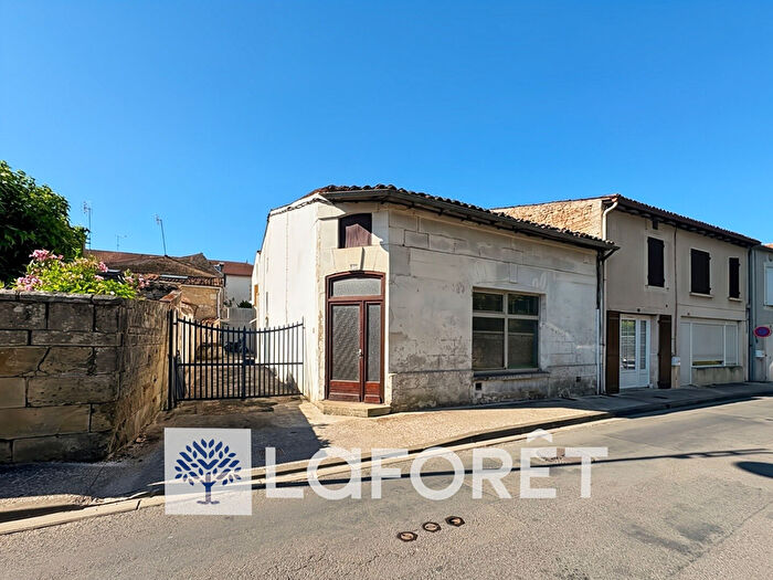 Maison à vendre - Gémozac - 4 pièces - 3 chambres