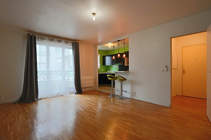 Appartement 2 pièces à vendre à Les Pavillons-sous-Bois, Centre-ville, Basoche