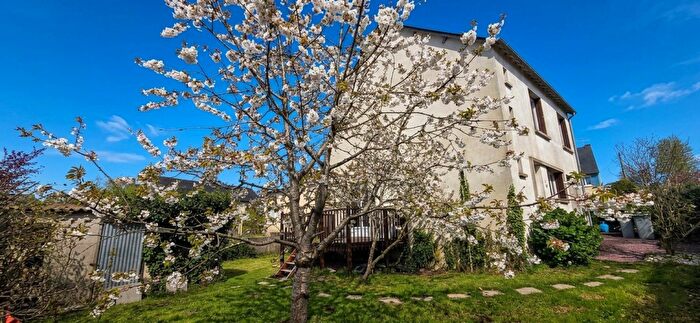 Maison 5 pièces à Châteauneuf-d'Ille-et-Vilaine, à vendre