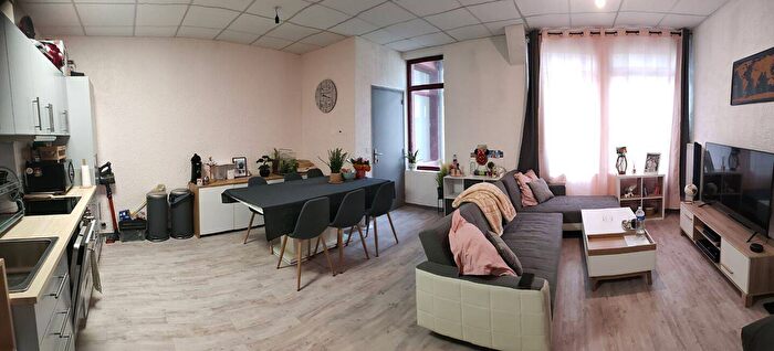 Appartement à louer - Nord-Nord Est, Amboise - 4 pièces - 3 chambres