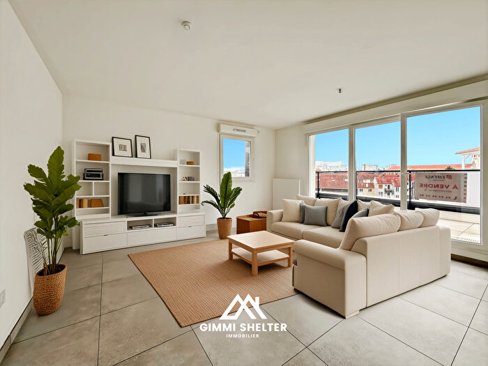 Appartement à vendre - Clermont-Ferrand, Vallières, Sallins, Poncillon - 4 pièces - 3 chambres