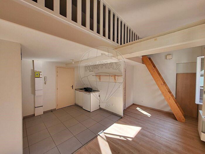 Appartement à louer - Villefranche-sur-Saône - 1 pièce